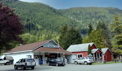 This Road Trip Will Lead You To Countryside Hidden Gems In Washington