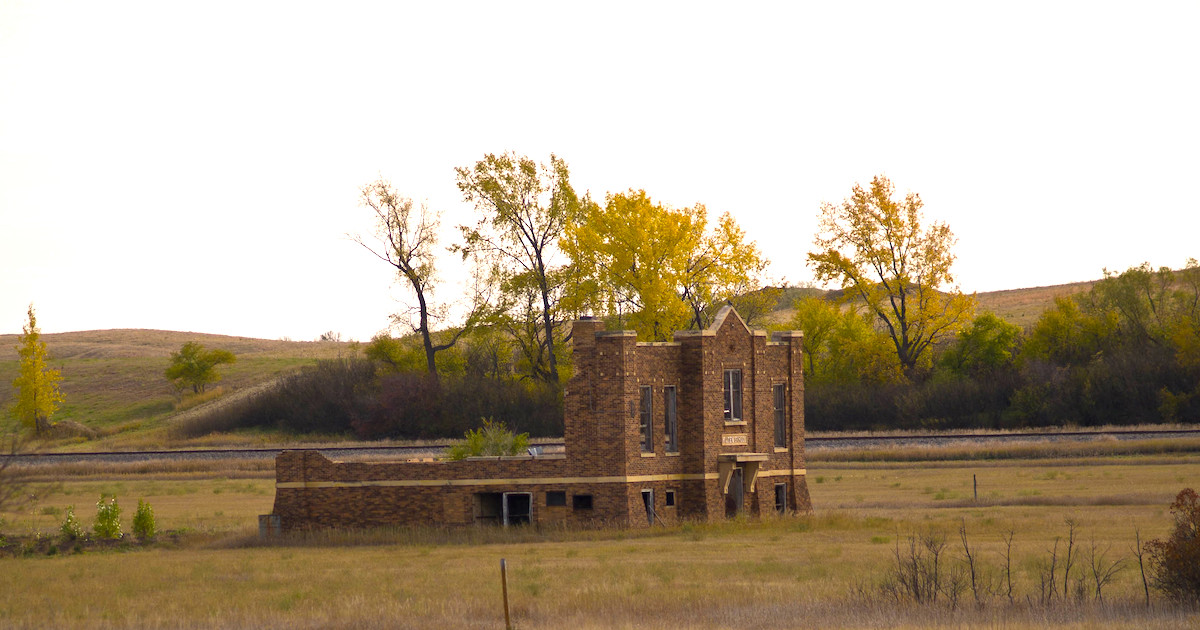 Visit These 11 Creepy Ghost Towns In North Dakota At Your Own Risk