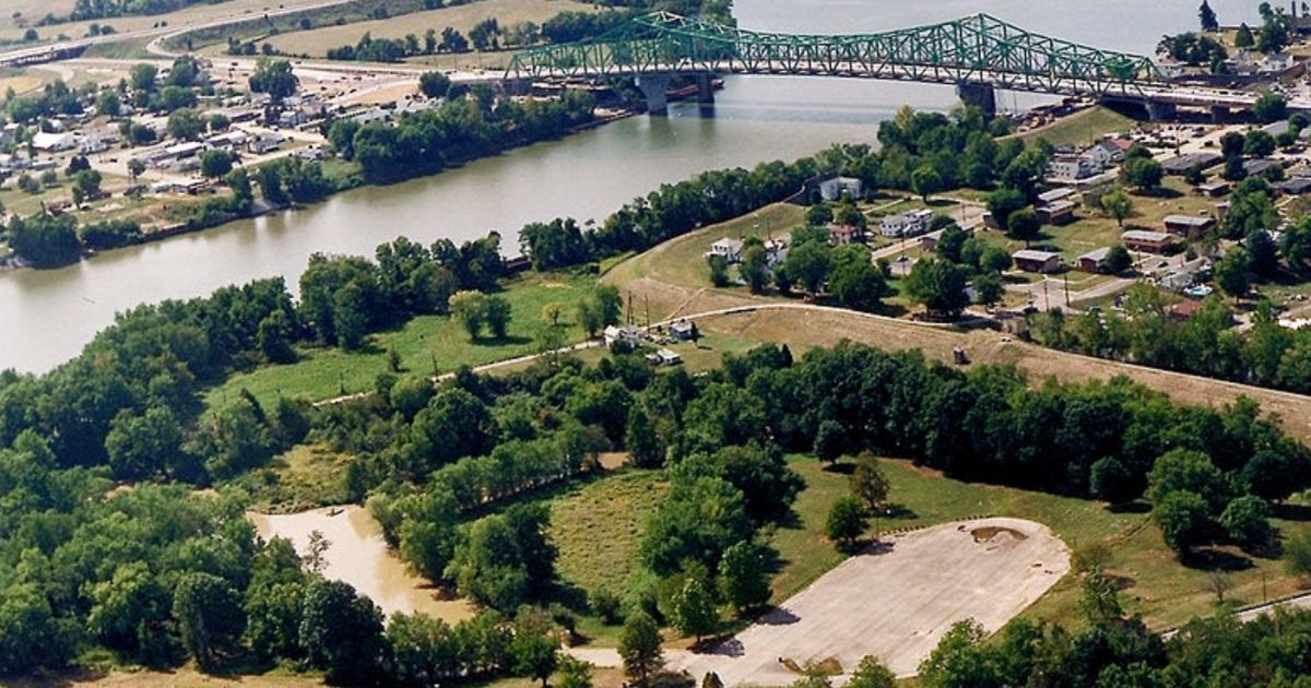 The Ohio West Virginia Border Has Epic Water Views