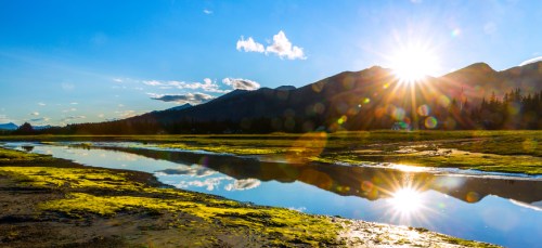 The Clearest Lake In Alaska, Lake Clark, Is Too Beautiful To Be Real