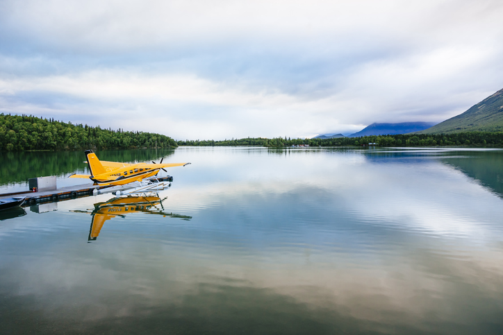 The Clearest Lake In Alaska, Lake Clark, Is Too Beautiful To Be Real