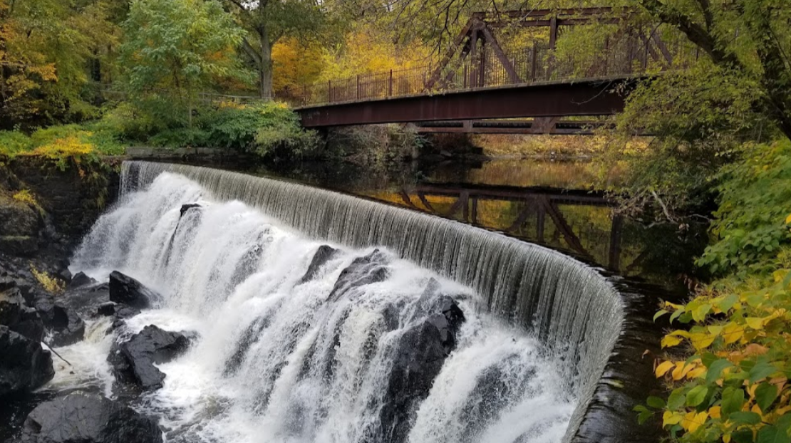 7 Gorgeous Connecticut Waterfalls Hiding In Plain Sight With No Hiking ...