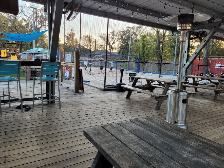Beachfront Restaurants In Texas: Wakefield Crowbar