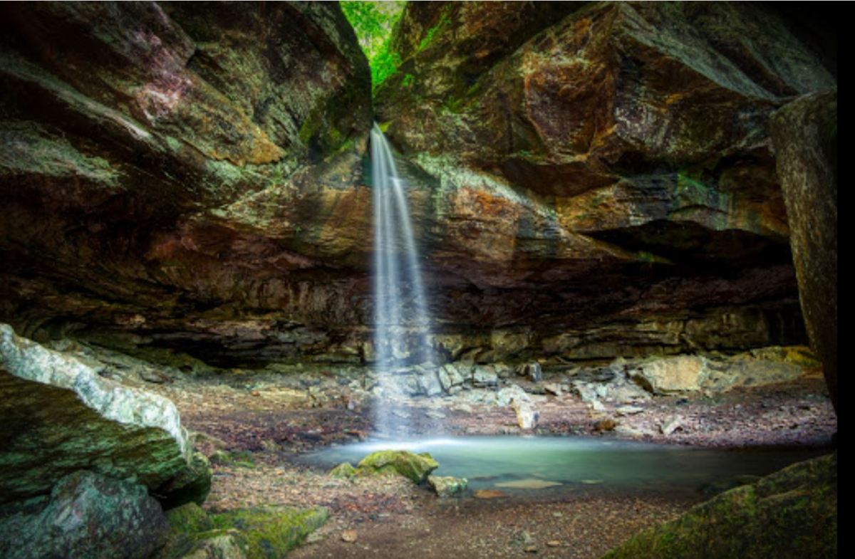 This Hidden Mystical Grotto In Arkansas Is Truly Breathtaking