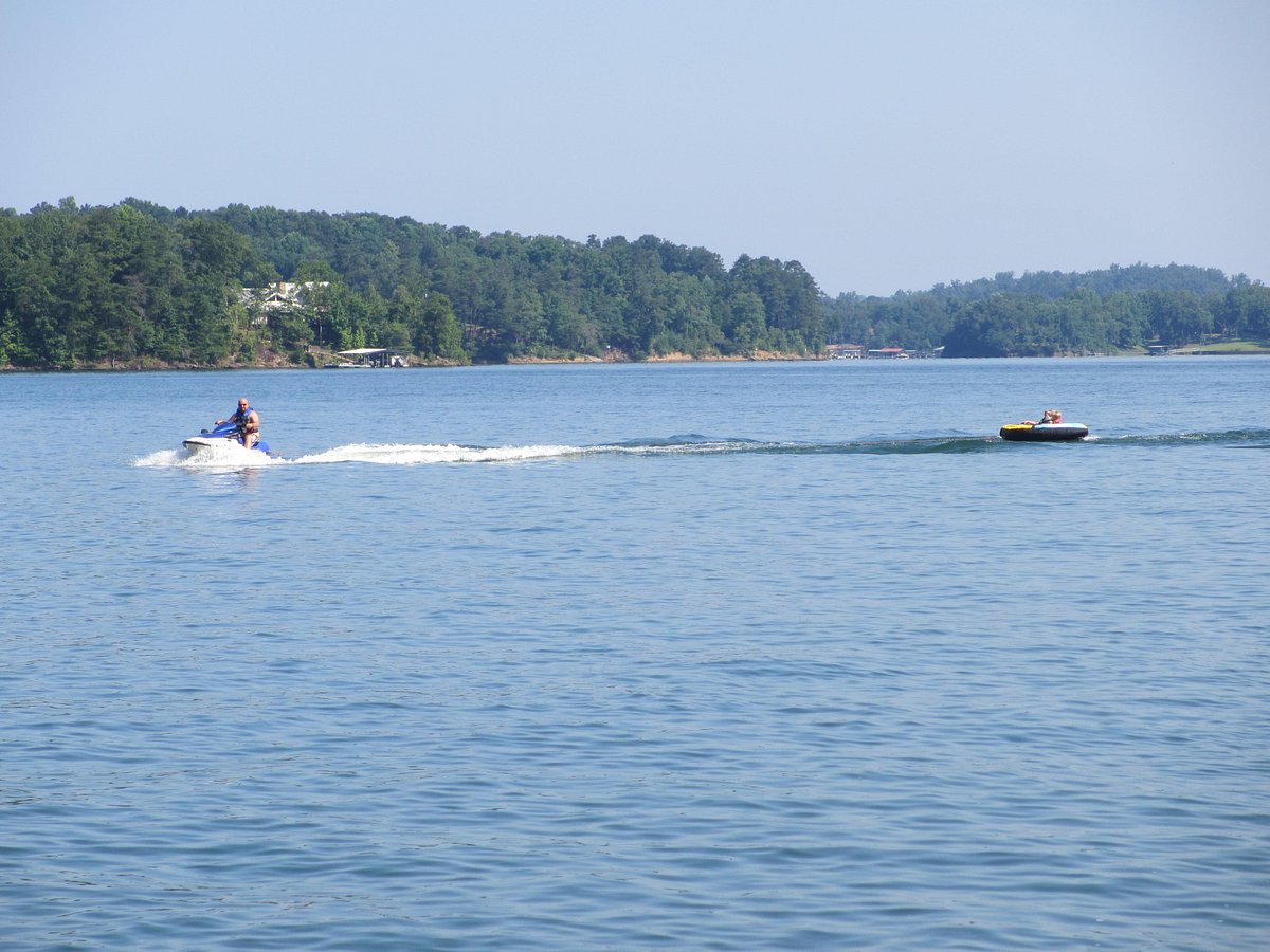 Lewis Smith Lake: Best Alabama Lake To Spend A Day