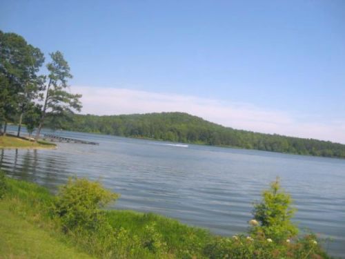 12 Beautiful Lakes In Mississippi You Must Visit This Summer