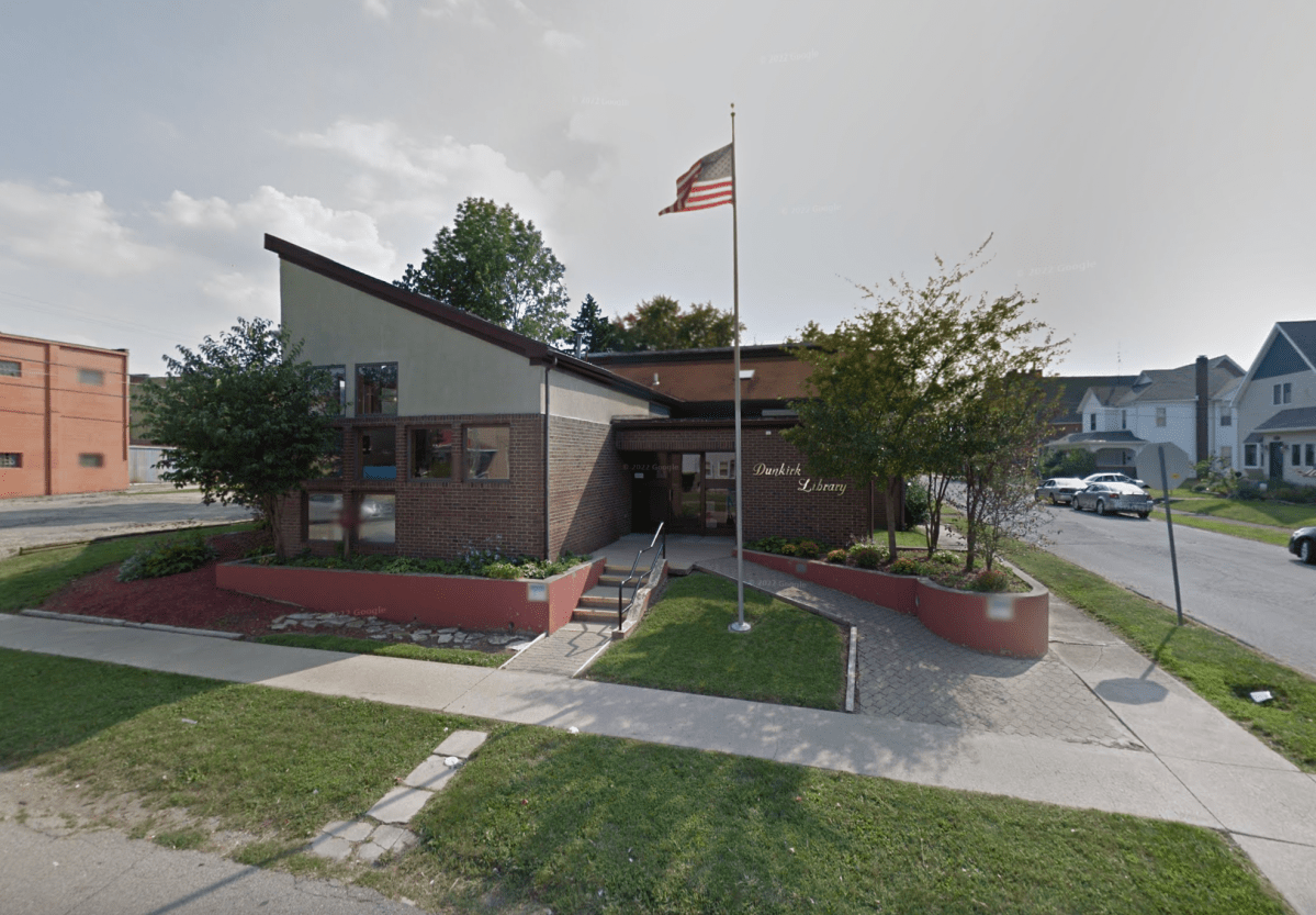 The Glass Museum In Indiana With Over 20,000 Amazing Items