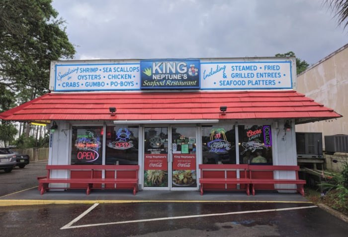 Feast On Fried Fish Caught Straight From The Gulf At This Alabama ...