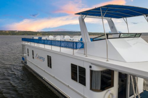 Enjoy A Houseboat Rental In Oklahoma On Skiatook Lake