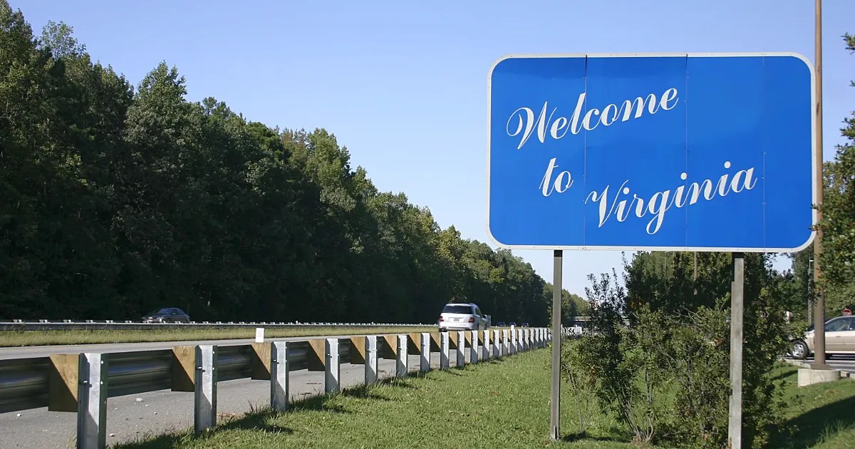 The Best Sight In The World Is Actually A Road Sign That Says Welcome ...