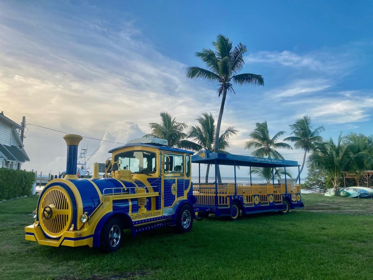 Climb Aboard This Open Air Train Ride In Florida