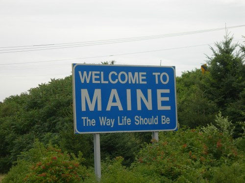 The Best Site Ever: A Welcome To Maine Sign