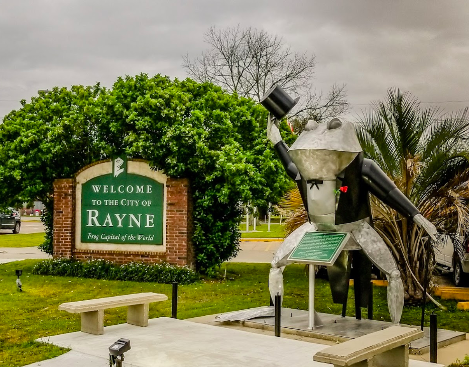 Rayne, Louisiana Is A Tiny Town With Stunning Murals Everywhere