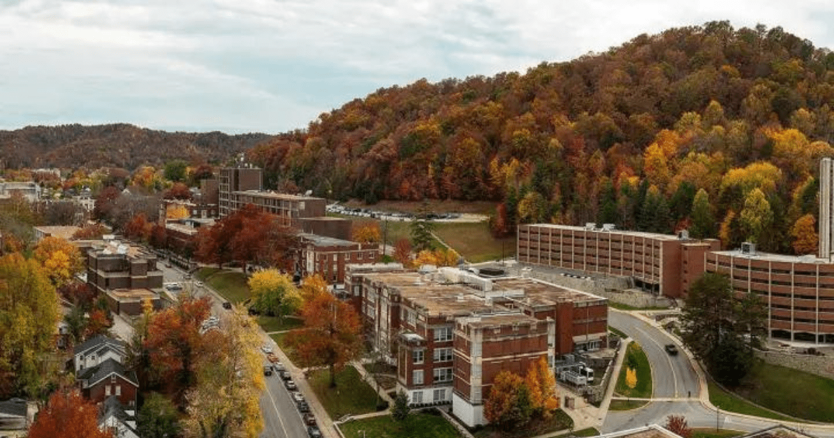 Fall Is The Perfect Time To Visit Marvelous Morehead, Kentucky
