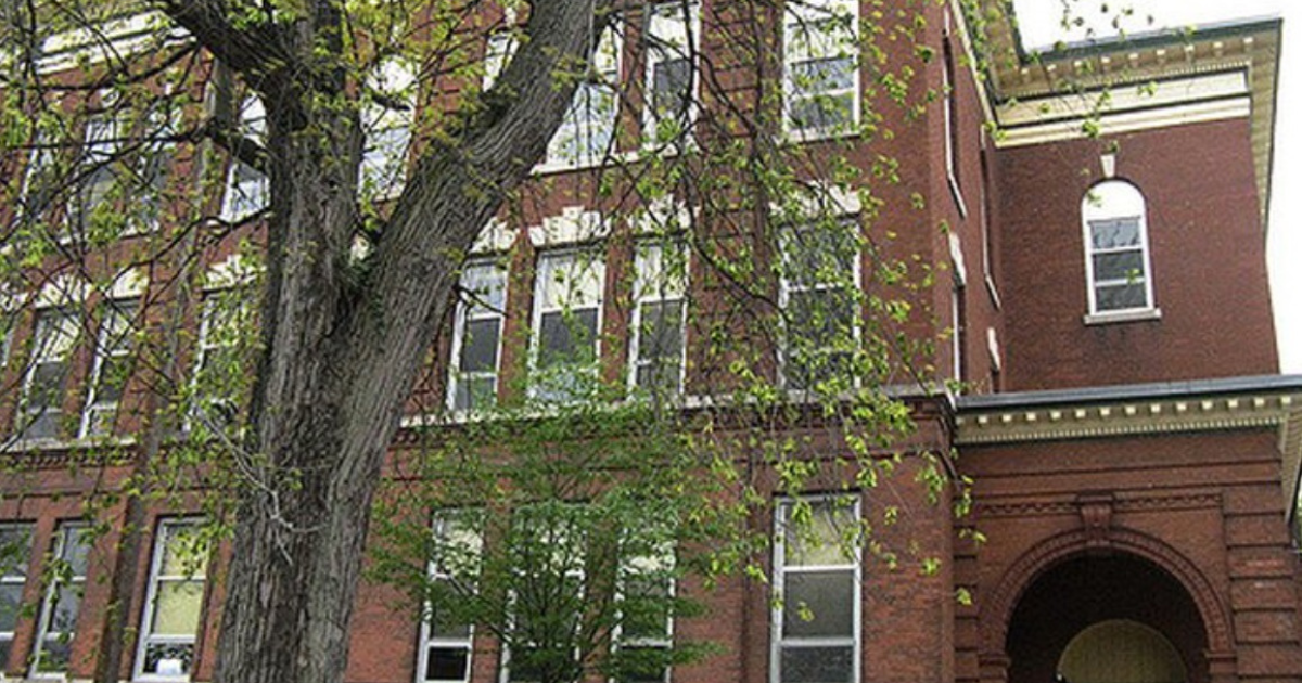Abandoned Woonsocket Middle School In Rhode Island Is Creepy