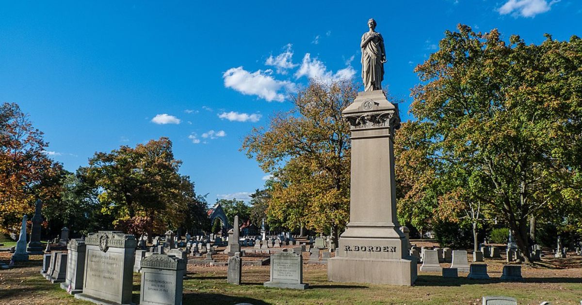 One Of The Most Haunted Cemeteries In Massachusetts Is Also The Most ...