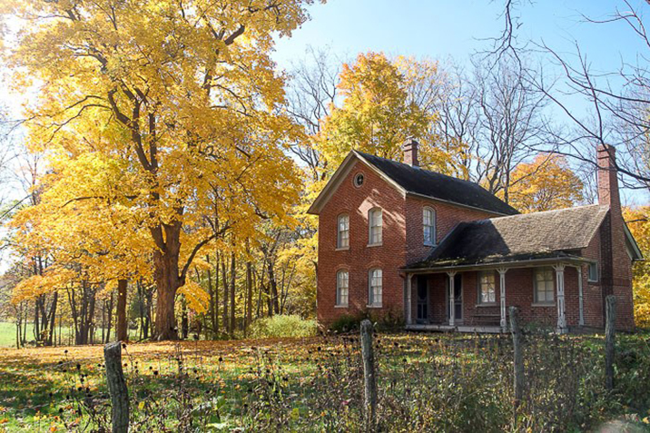 The Historic Hike In Indiana That Leads Through An Old Farm