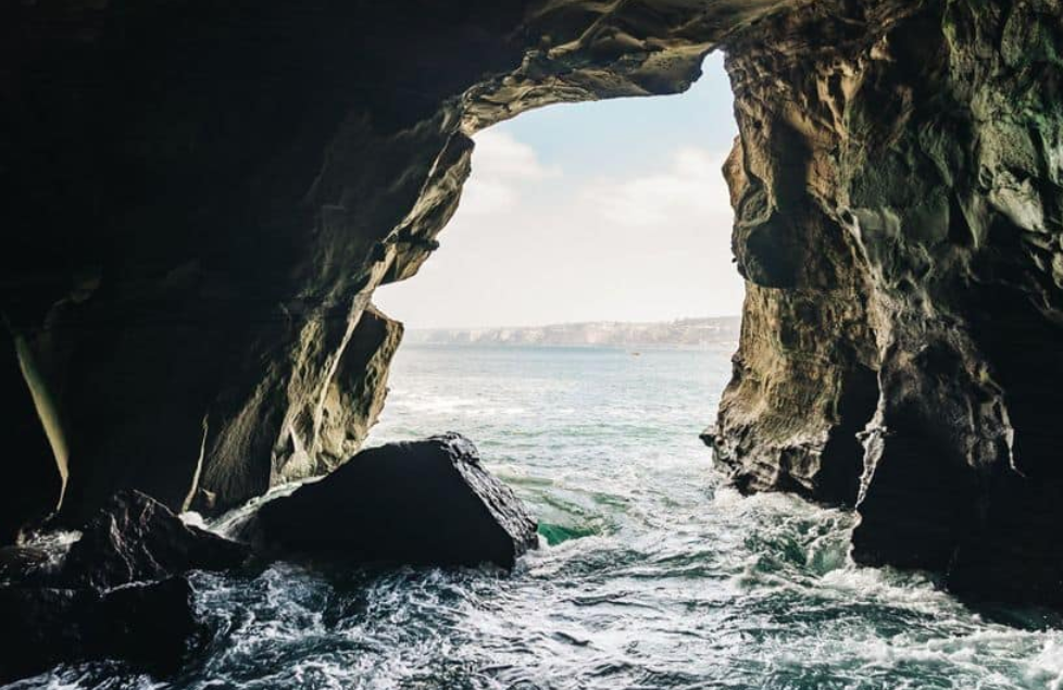 Hike To This Sandy Cave In Southern California For An Out-Of-This World ...
