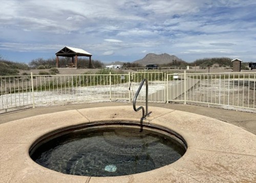 6 Surprising Hot Springs In Arizona To Visit This Fall