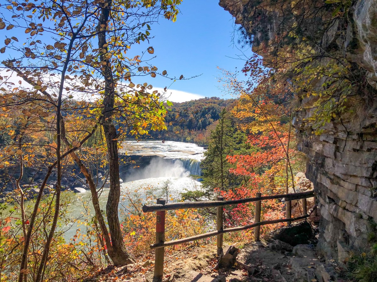 This Kentucky State Park Is The Best Place For A Fall Getaway