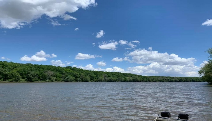 Hike Through Illinois’ Kankakee River State Park, Then Dine At Jimmy Jo ...