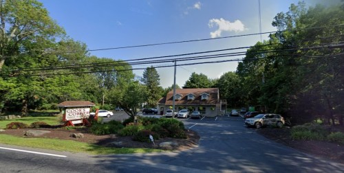 Dine At The Cook's Corner Restaurant In Pennsylvania