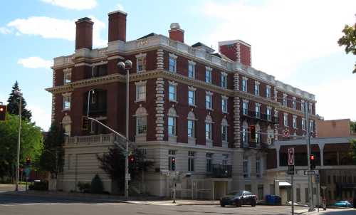 Watch Out For Ghosts In 7 Haunted Sites In Spokane, Washington