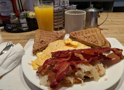 Dine At The Cook's Corner Restaurant In Pennsylvania