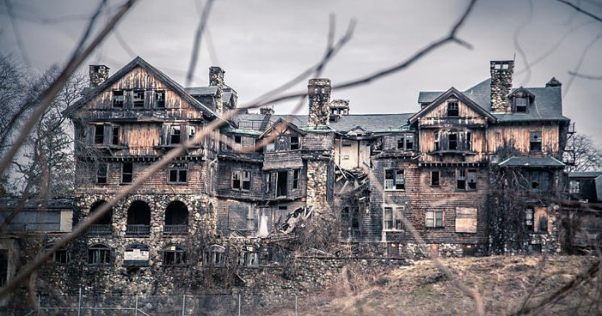12 Abandoned Places In New York State That Nature Is Reclaiming