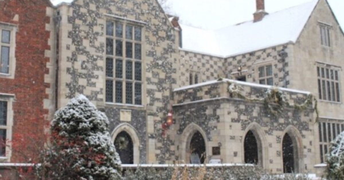 This Castle In Iowa Museum Looks Just Like Hogwarts