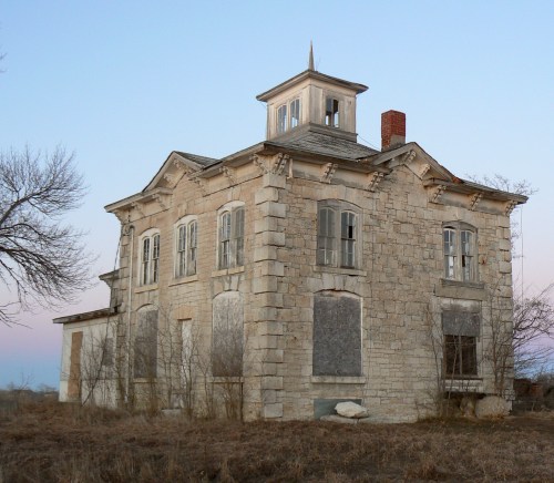 15 Eerily Beautiful Abandoned Places In Nebraska