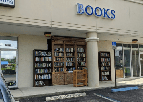 The Old Florida Book Shop In Fort Lauderdale Has 30,000 Books