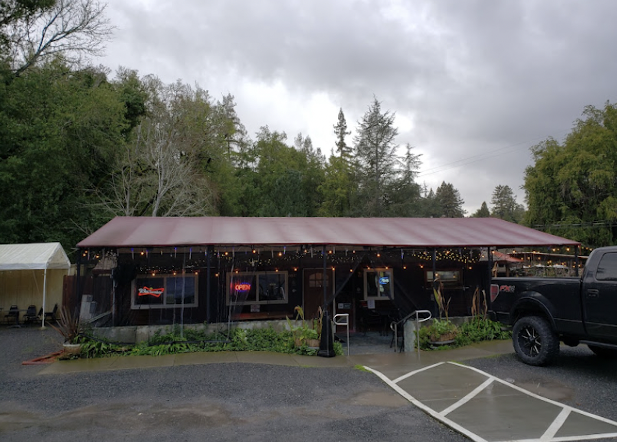 Russian River Pub: Remote Eatery In Northern California