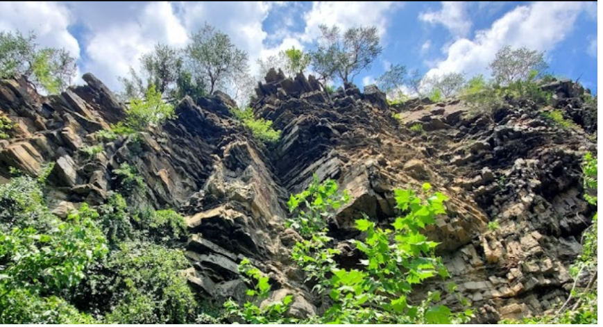 The Haunted Rock Cliff In North Carolina For Ghost Hunters