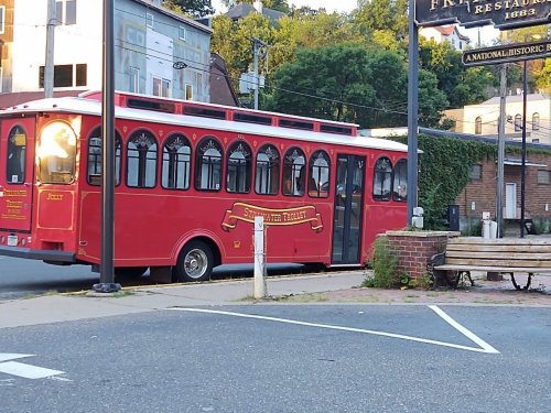These Three Minnesota Trolley Tours Will Take You Back In Time