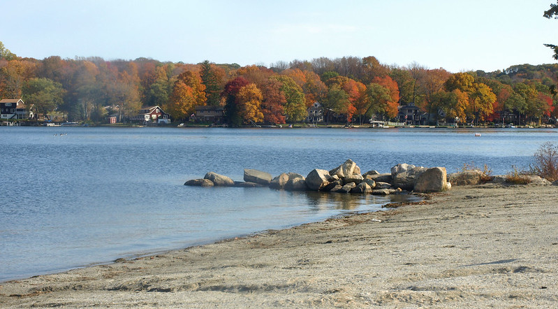 This Scenic Lake In New Jersey Is Perfect For A Vacation