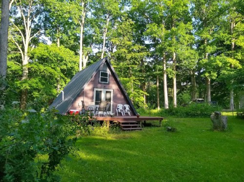 Unique Pet-Friendly A-Frame Cabin VRBO In Illinois