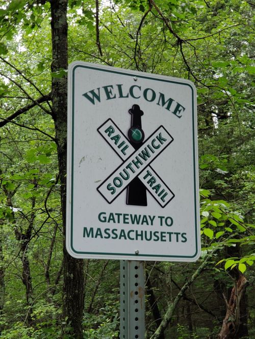 Southwick Rail Trail: Abandoned Railroad Hike In Massachusetts