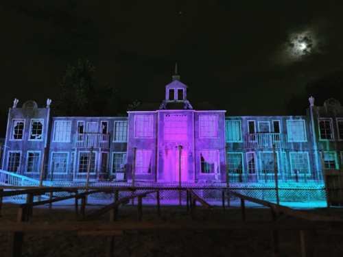 5 Halloween Towns In Missouri That Will Terrify And Delight You
