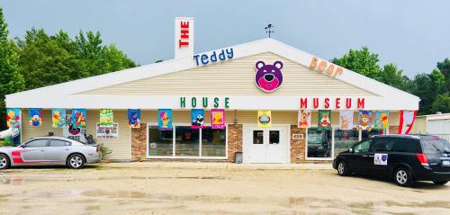 The World's Largest Teddy Bear Collection Is In Mississippi