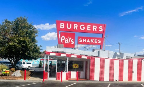 Pal’s: One Of The Oldest Restaurants In Tennessee