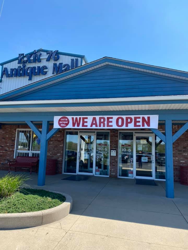 You’ll Find Hundreds Of Treasures At This Enormous Antique Mall In Indiana