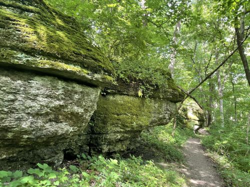 There's A Missouri Trail That Leads To Rock Formations