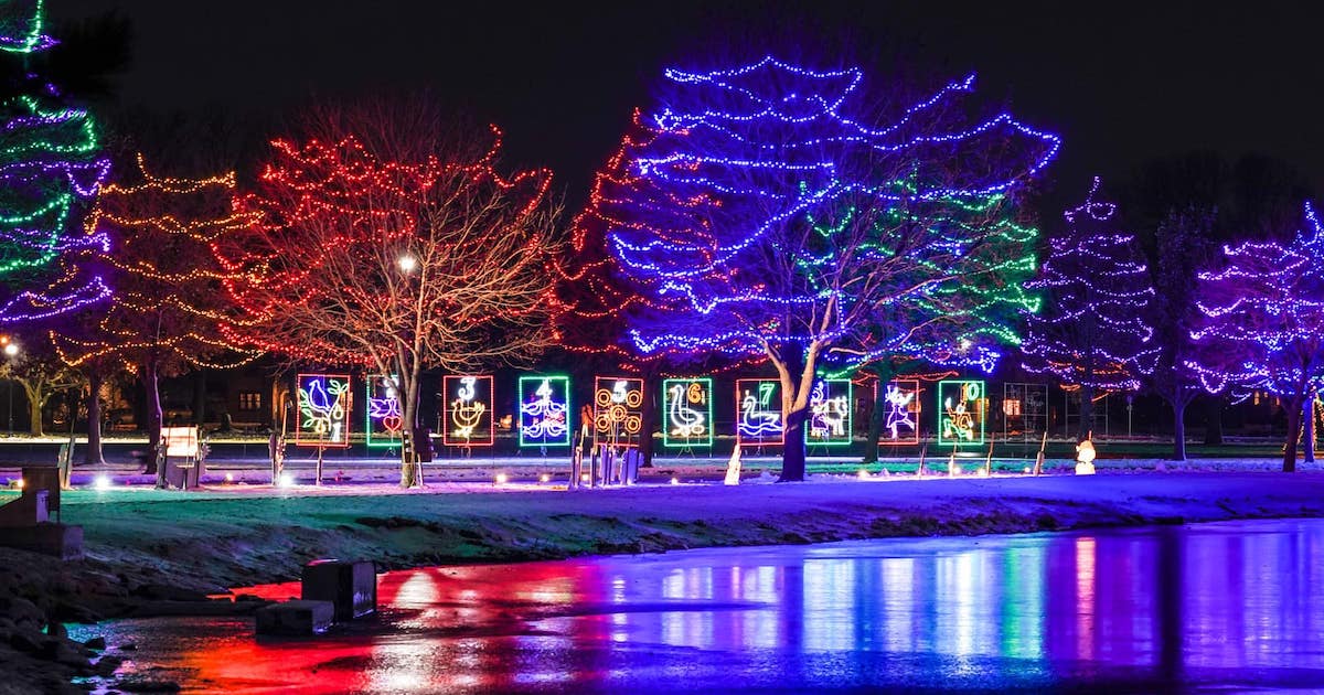 Check Out The 11 Best Displays of Christmas Lights In Wisconsin