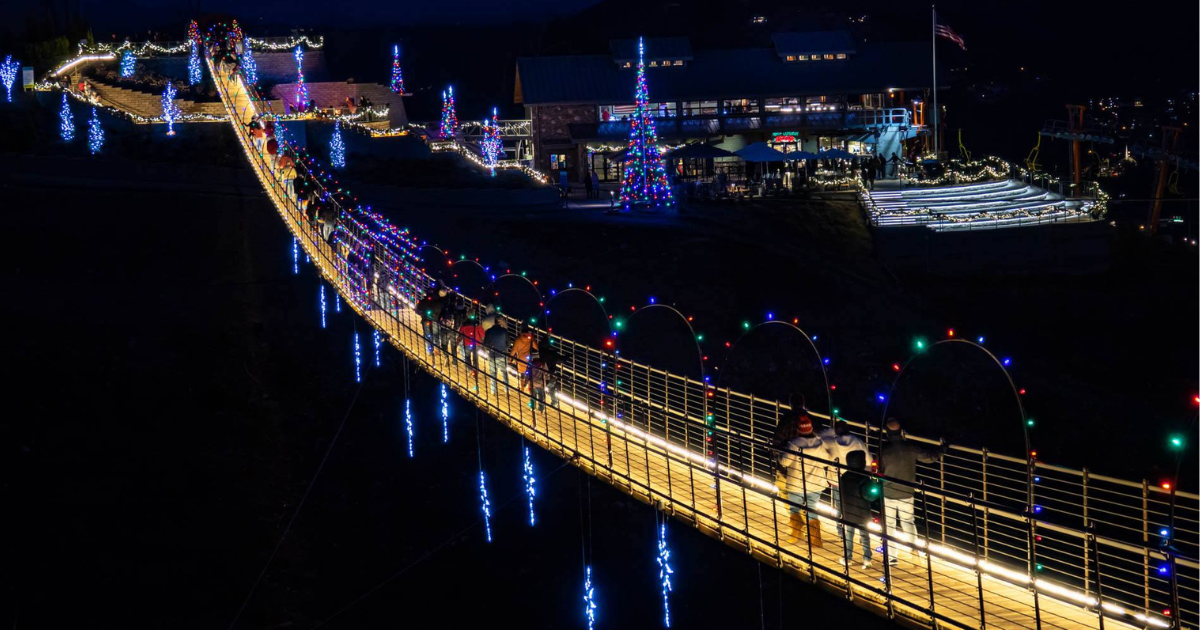 The Gatlinburg Christmas Lights Are Spectacular