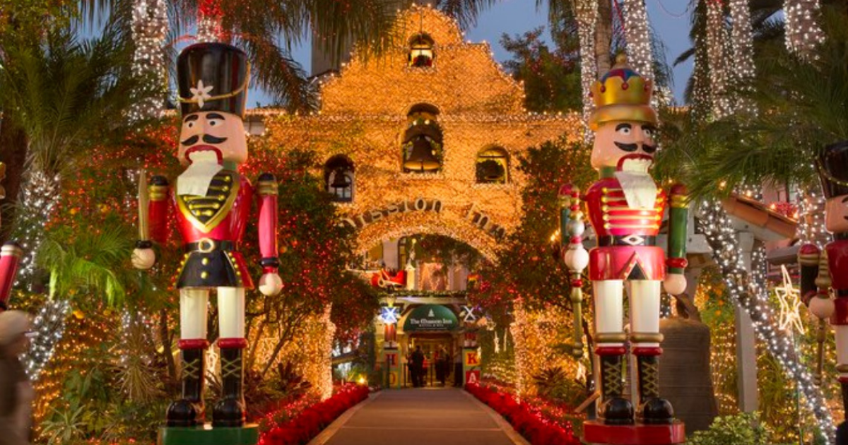The 10 Best Displays of Christmas Lights In Southern California