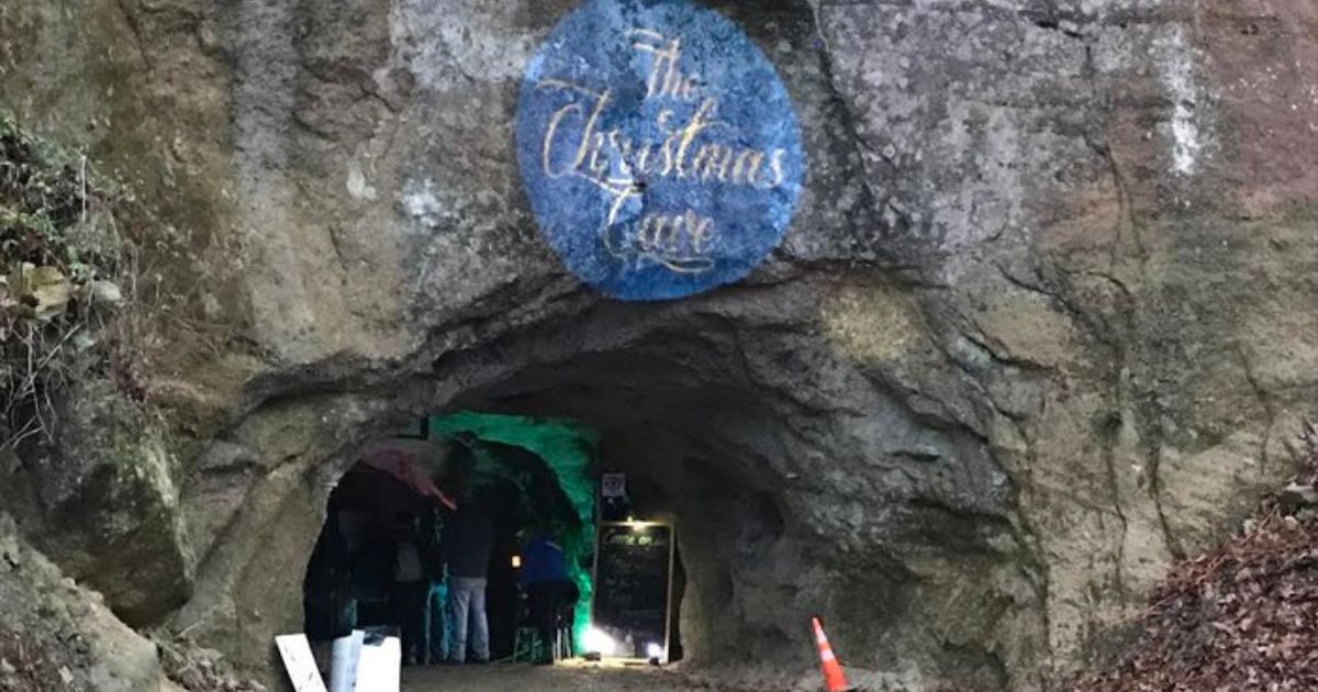 The White Gravel Mines Have The Best Christmas Cave In Ohio