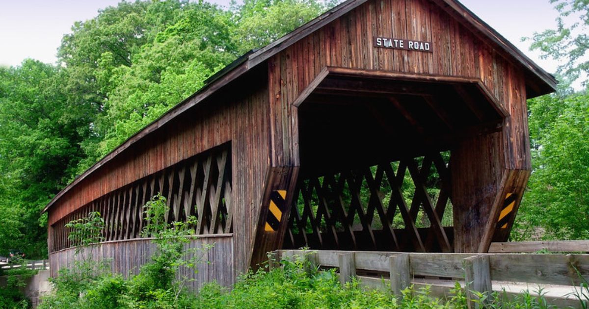 There’s A Beautiful Covered Bridge Trail In Ohio And You’ll Want To Take It