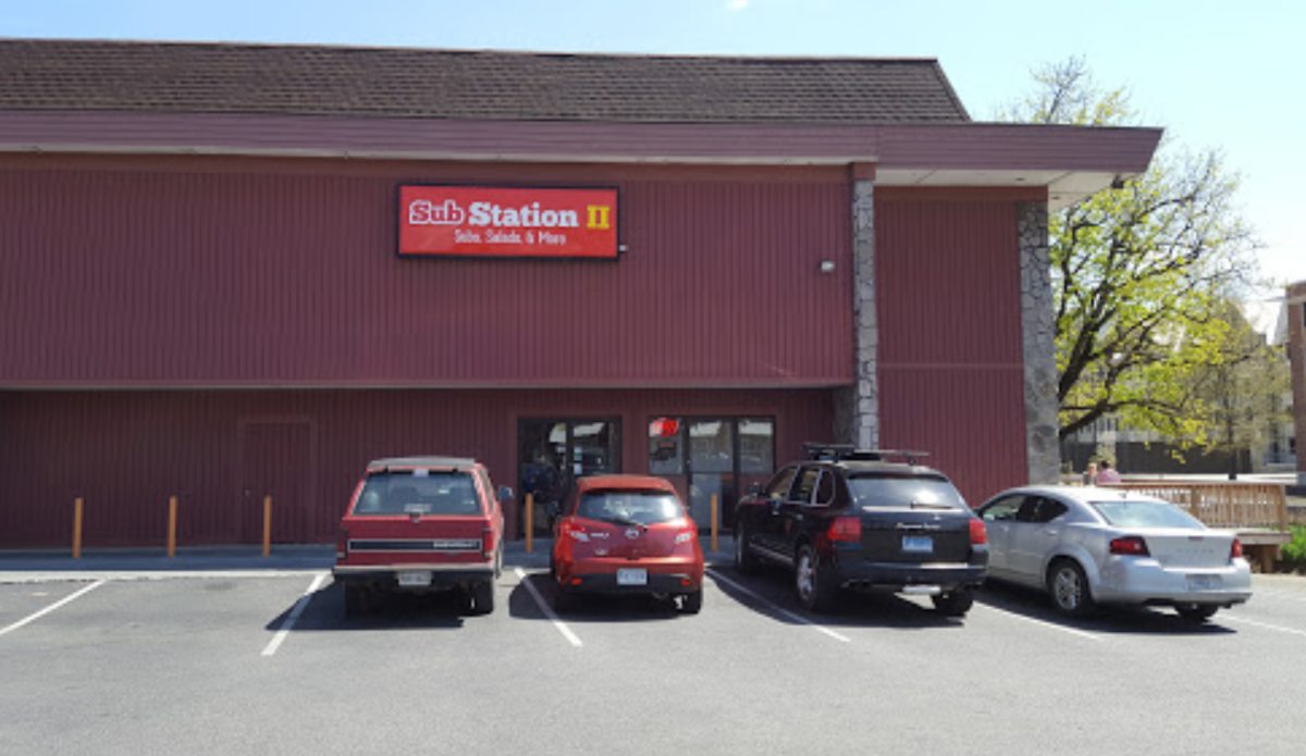 Sub Station II: Giant Sandwiches In Virginia