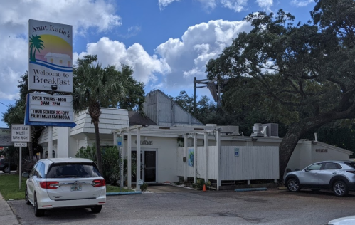 Aunt Katie's Is A Charming Breakfast Spot In Florida